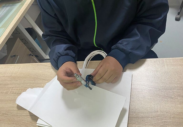 How To Measure A Paper Bag? - Custom Packaging Bag Supplier